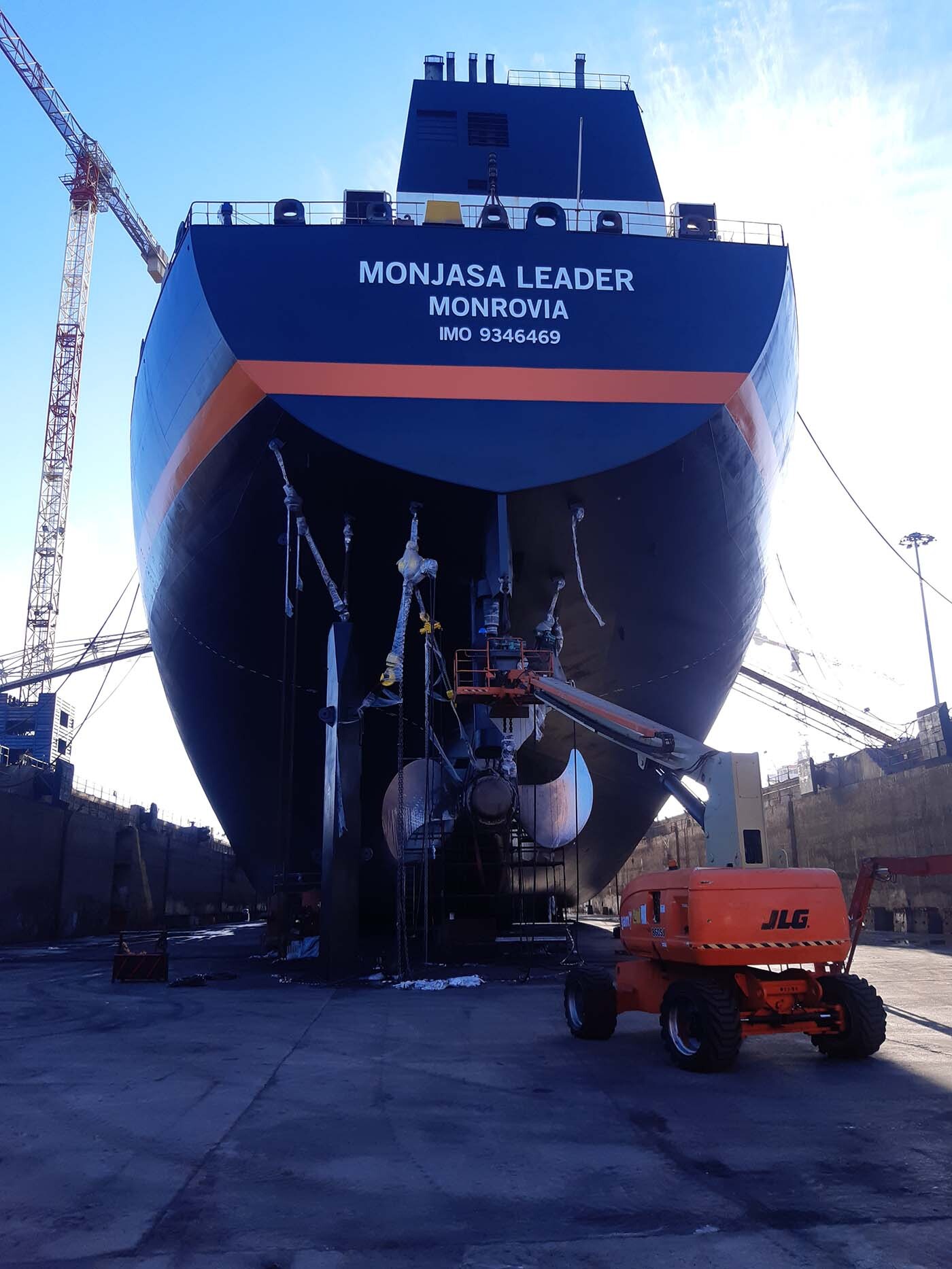 Overhaling af Monjasa - West-Marine